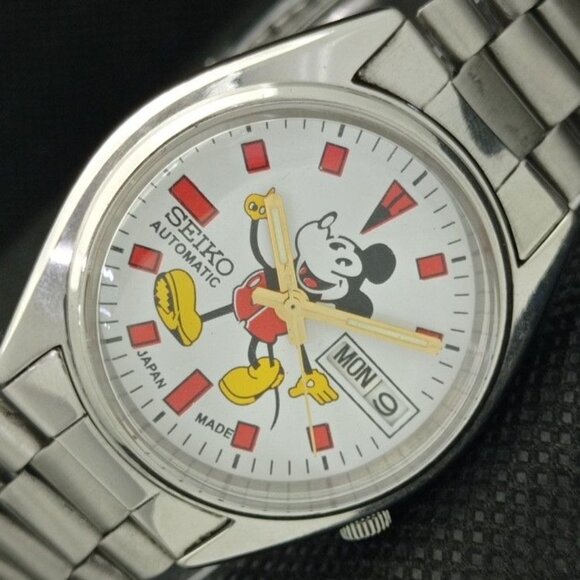 Seiko | Accessories | Vintage 975 Seiko Disney Automatic Mens Silver ...
